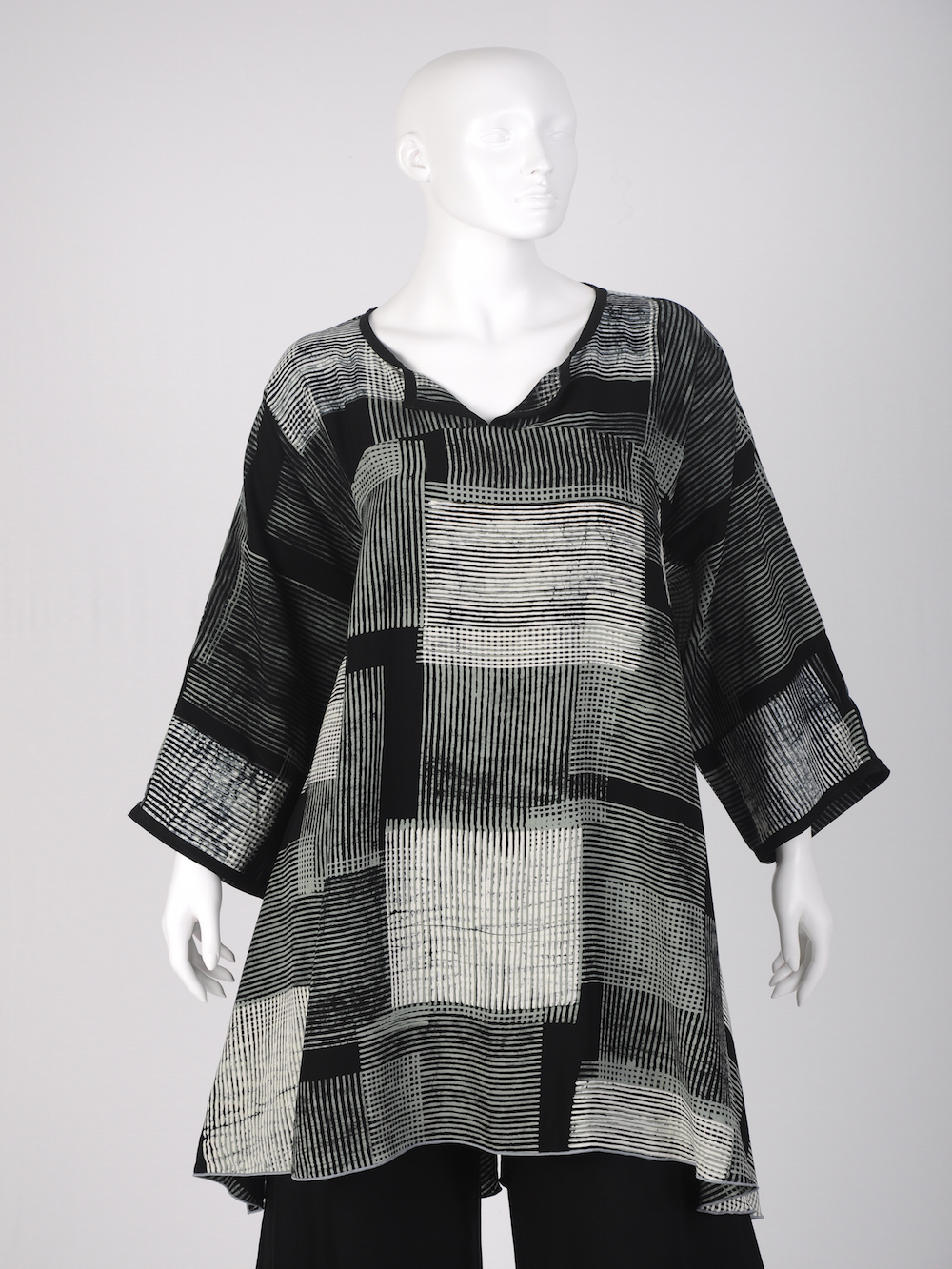 lyng designs | Collections - FALL 2015 - 1257 Julie top (motif grid)